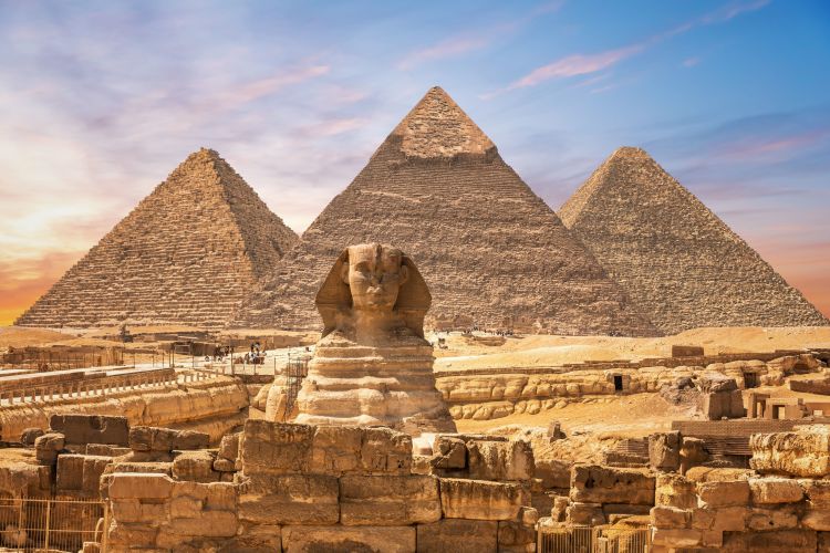 Egypt Tour: The Pyramids of Cairo and Nile Cruise | Connections.be