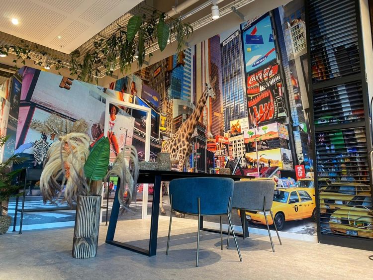 Connections by your side - Contact us | Connections.be