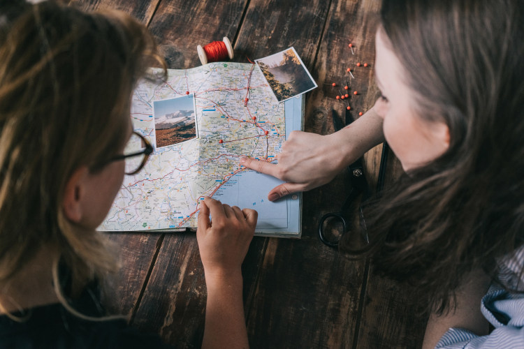 Connections by your side - contactez-nous | Connections.be